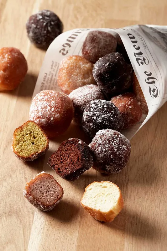 Beignets nature, pistache, chocolat et framboise - Puratos